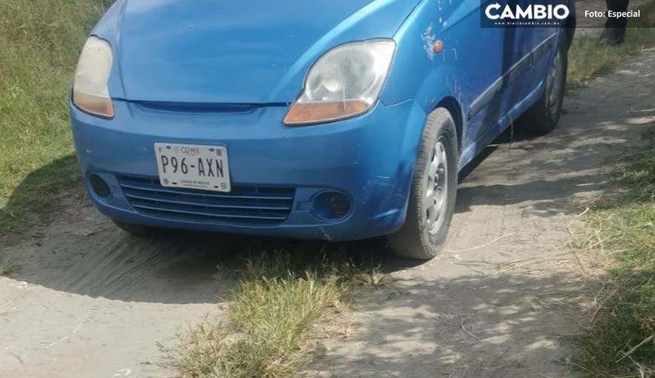 Ejecutan a joven y lo abandonan dentro de un matiz azul en Tecamachalco