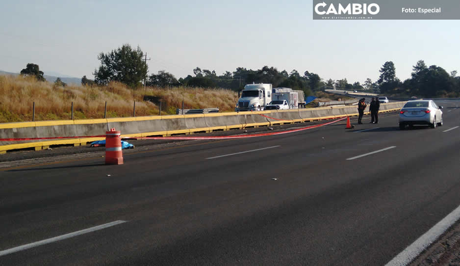 Localizan cadáver en la autopista México-Puebla Localizan cadáver en la autopista México-Puebla