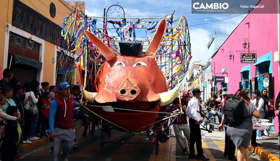 Regresan toritos pirotécnicos de San Cristóbal Tepontla a Cholula tras ...