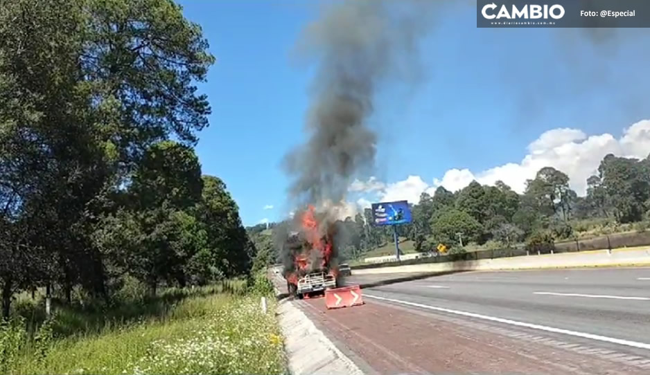 VIDEO: Se incendia camión sobre la autopista México-Puebla