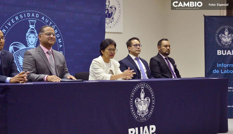 Lilia Cedillo asiste al 1er Informe de Labores de Fabián Galindo del Instituto de Fisiología BUAP